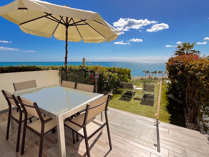 Maison Vue Sur Mer, Bahía De Casares - Estepona