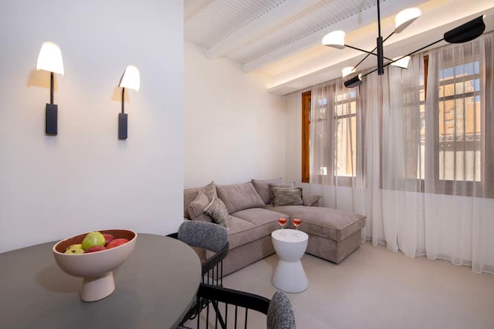 Bōw 1st Floor Luxury Apt -Heart Of Chania Old Town - Hanía