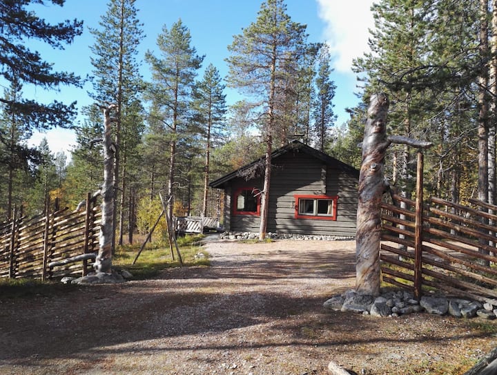 Lapland Cabin In A Picturesque Location - Enontekiö