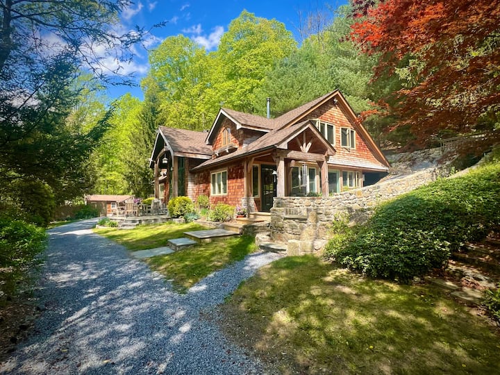 The Lodge: A Hillside Estate 45 Miles From Nyc - Westchester County, NY