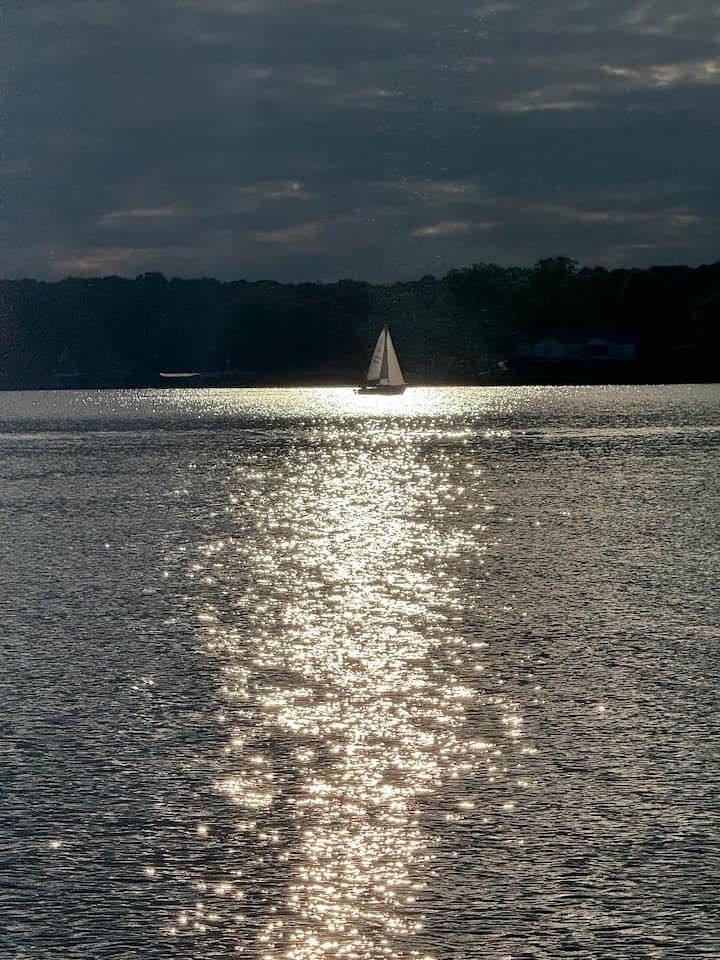 Bigfoot's Bungalow At Lake Tillery - Morrow Mountain State Park, Albemarle