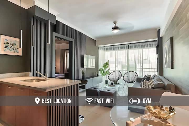 Best Location | Luxe Apt | Views | Gym & Rooftop - Dominique