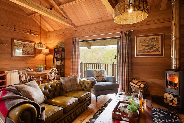Riverside Cabin On Private Wildlife Estate - Bodmin
