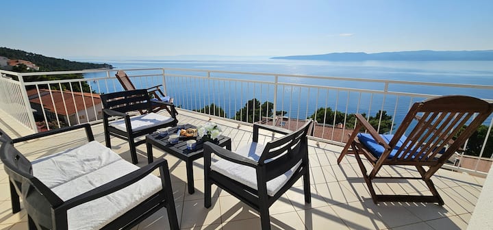 Meerblick-apartments, Nur 150 M Vom Strand Entfernt, 2 Große Speiseterrassen - Baška Voda
