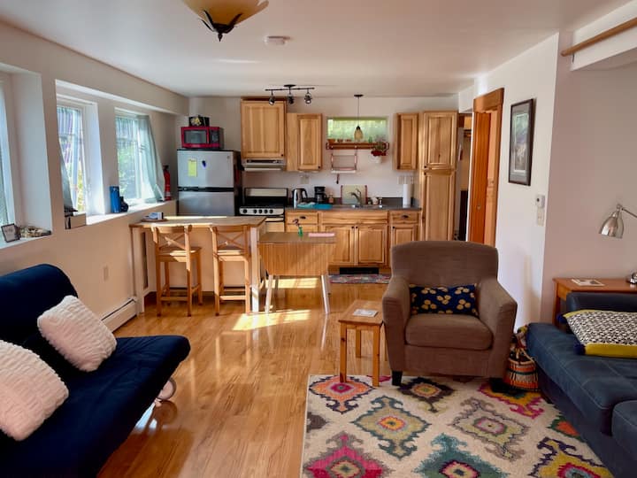 Pink House Studio - Juneau, AK