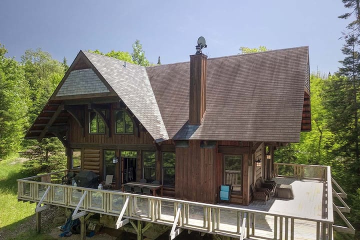 Chalet En Bois Rond Avec Spa Laurentides - Laurentides