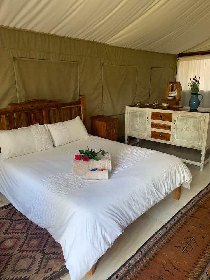 The Koi Pond Glamping  @ Mountview Farm Escape - George