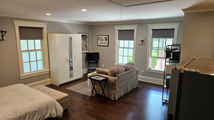 Carriage House Studio Near Vahi & Emory University - Atlanta, GA