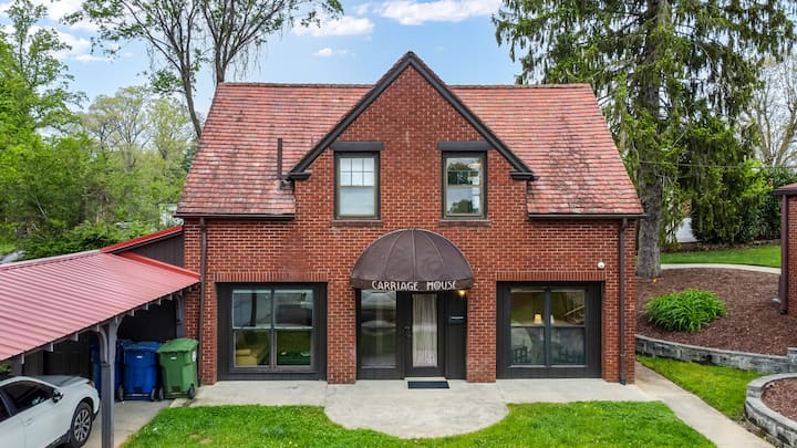 West Asheville Carriage House - Asheville