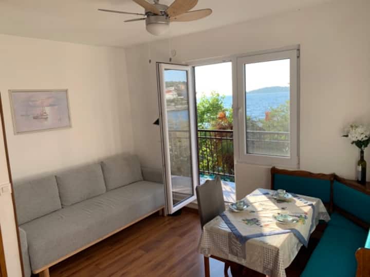 Apartmani Miro Direct On The Beach 2d - Rogoznica