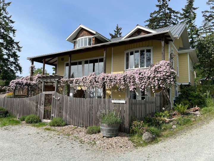 Wheelhouse Suite On Salt Spring Island - Salt Spring Island