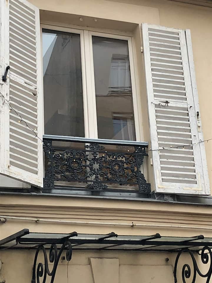2/3 Pièces - L'étage D'une Maison à Paris - Paris