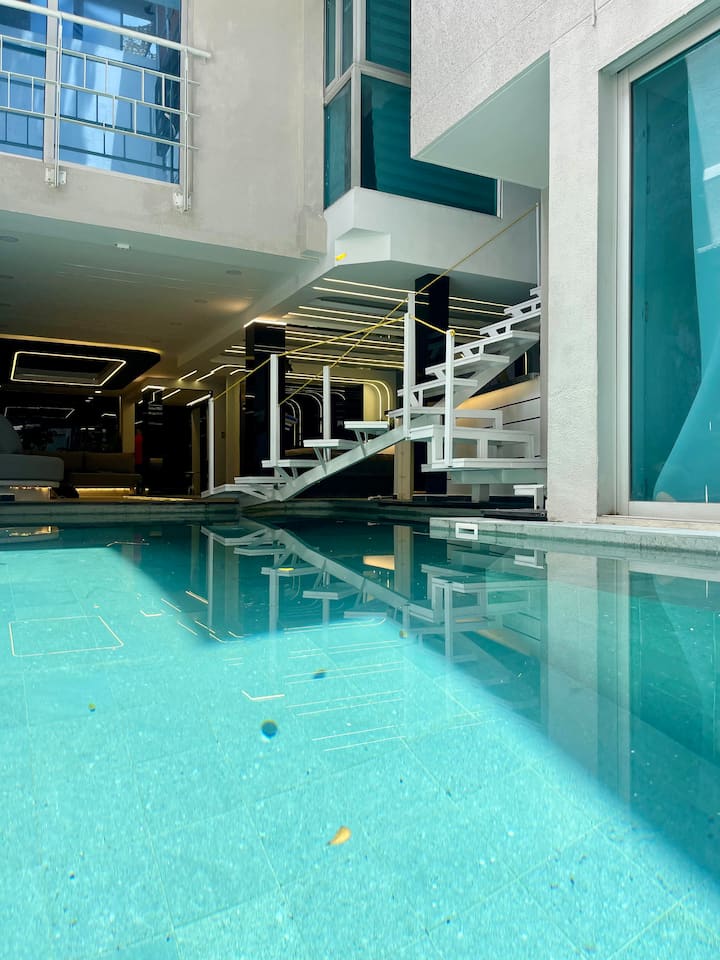 The Fortress @ Lleras Park (6 Master Bedrooms) - Caldas, Colombia