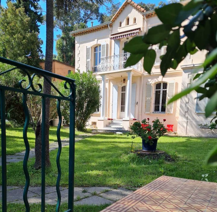 Exclusive Rooms With Sea View - Théoule-sur-Mer