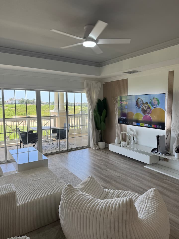 Luxury 2x2.5 Condo In Reunion Resort. - Celebration, FL