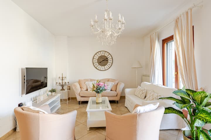 Villa Country Chic Pompei - Free Private Parking - Pompei