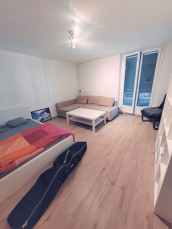 Un Appartement Entier à Deux Pas De La Gare. - Bussigny