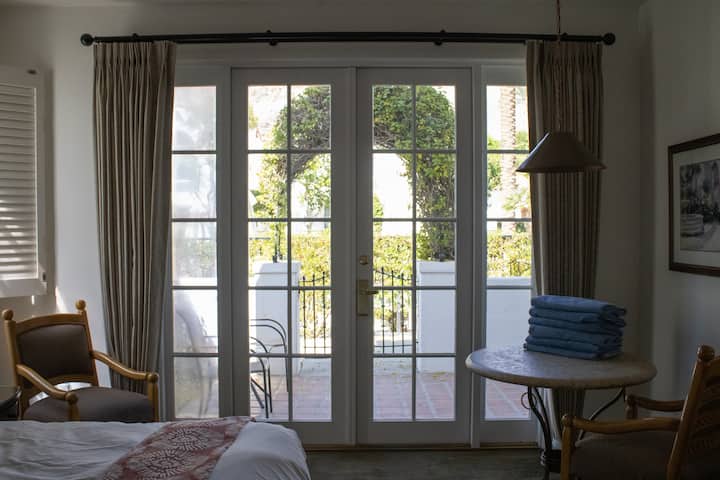 La Quinta Resort Spa Villa 1 Bd/2 Bath - La Quinta, CA