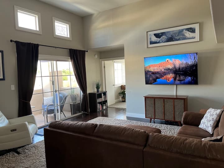 Modern Condo In Quiet Complex - Scottsdale, AZ