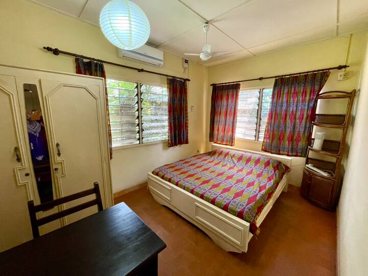 Double Room In A Cozy Bungalow In Accra - Accra