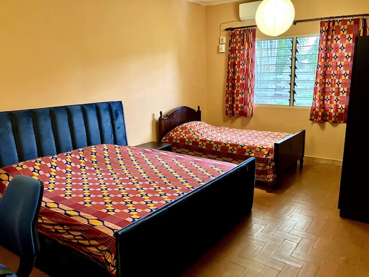 Deluxe Double Room In Cozy Bungalow In Accra - Accra