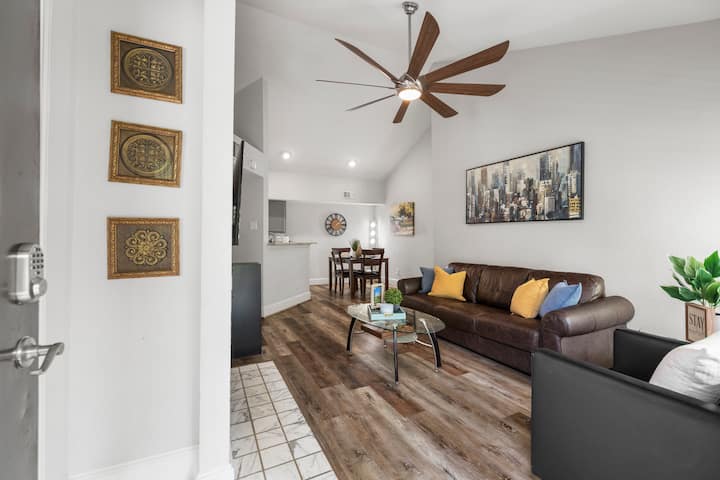 Nrg & Texas Medical Center 2bed/2bath Condo - Houston, TX