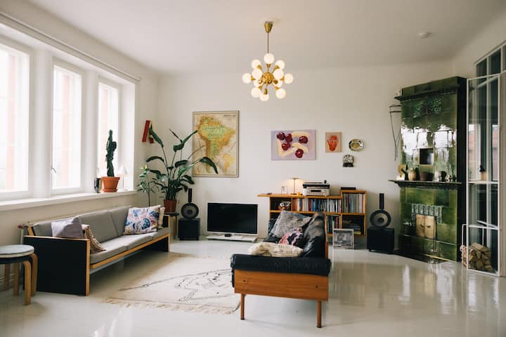Charming Top Floor 3-room Condo For 1-4 In Kallio - Helsinki