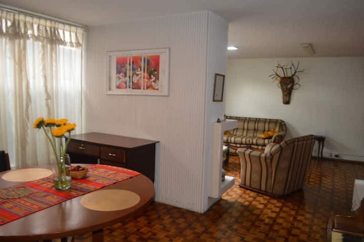 Apartamento Privado A 6 Minutos De Mall El Jardín - Quito