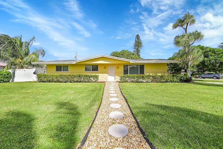 Gorgeous Deerfield Home With Heated Pool - 博卡拉頓