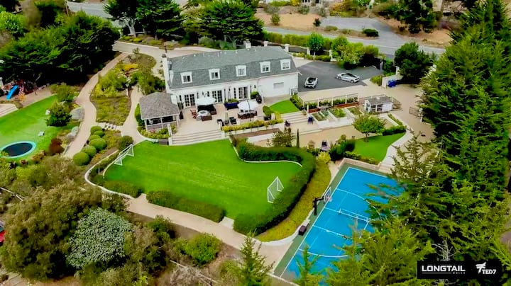 Private Carmel Estate With Pickleball! - Carmel-by-the-Sea, CA