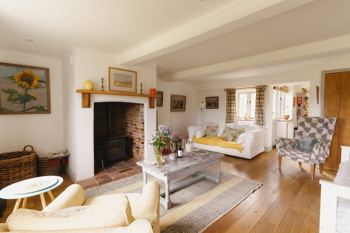 Smugglers Cottage At Wiveton Hall - Blakeney