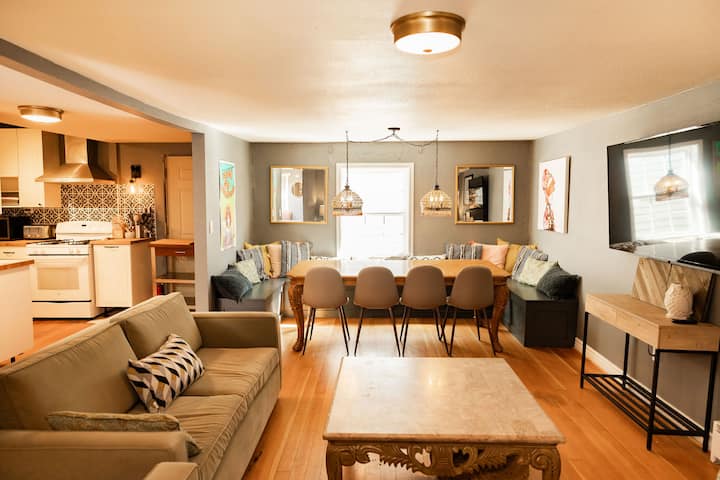 Historic Urban Loft At The Beach - Lincoln City, OR
