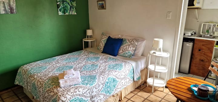 Lilly's Fantastic Location #2 - Aruba