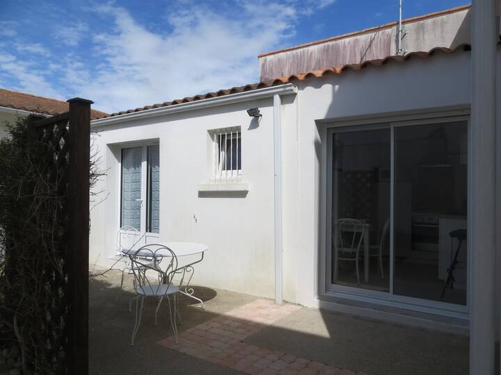 Studio Rénové Réf 201, Centre Ville, Ruelle Calme - La Tranche-sur-Mer