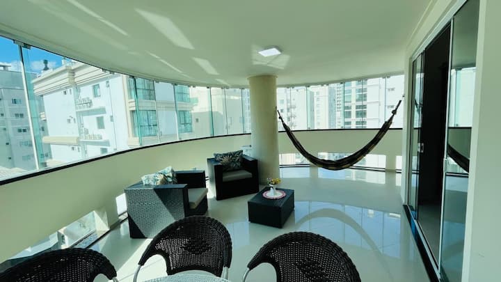 Lindo Apto Meia Praia Itapema, 3 Quartos, 3 Ar, - Itapema