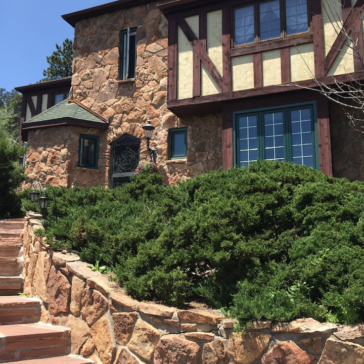 Charming Group B&b In Evergreen Co - Evergreen, CO