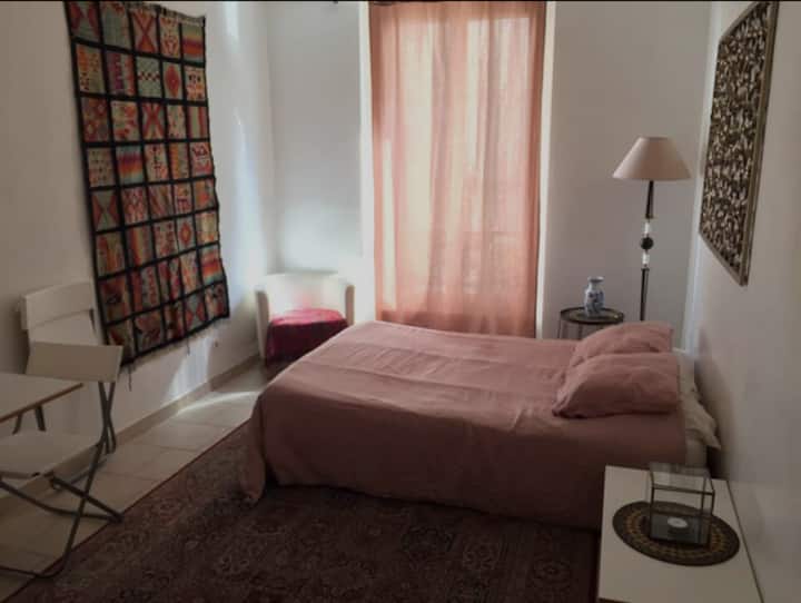 Studio Chaleureux Voltaire Lave-linge, Proche Escp - Paris