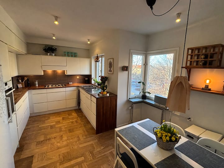 Stylish & Spacious Apt. 15min From Central Station - Estocolmo