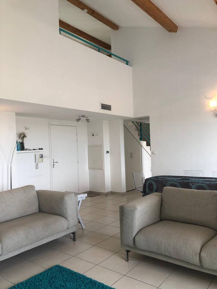 Appartement Spacieux+balcons, 20 Mins Des Plages - La Ciotat