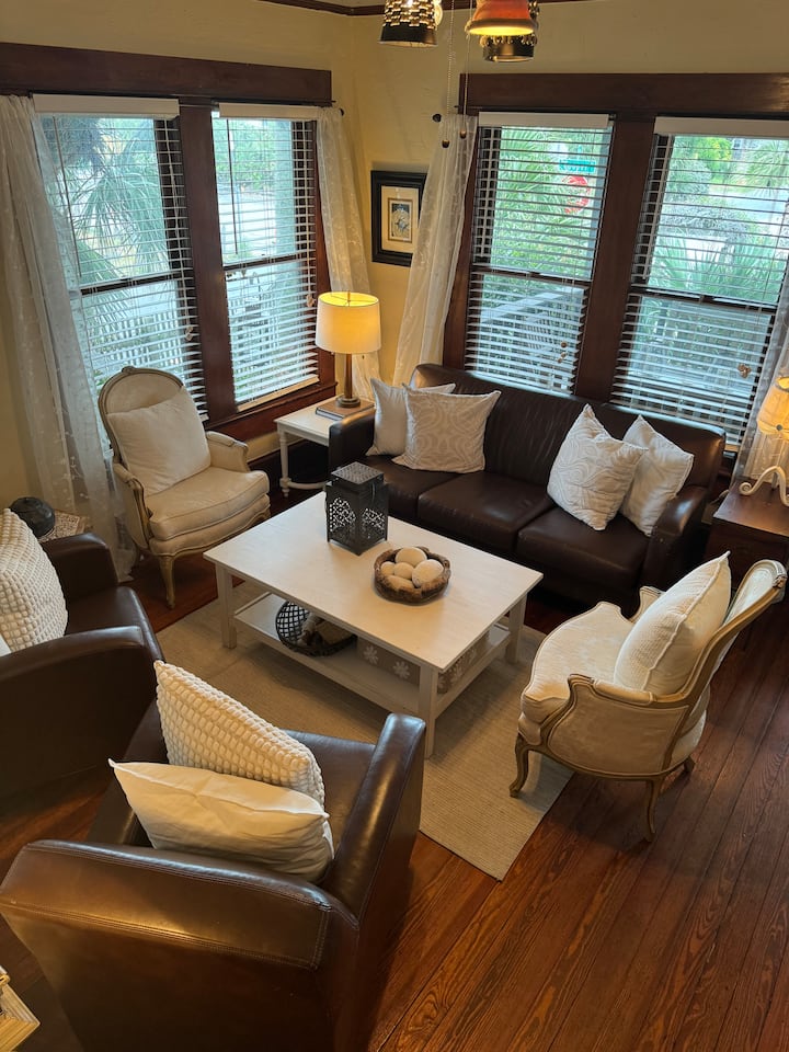 Black Tip Bungalow - New Smyrna Beach, FL