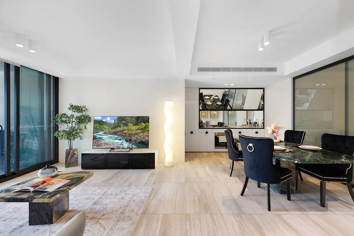 Sleek City Perch - Views丨luxe丨parking - Sydney central station