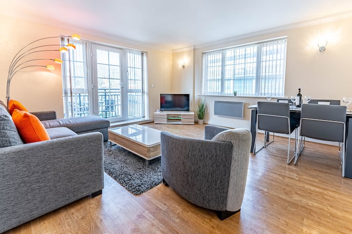 Riverside House - 2 Bedroom/2 Bathroom Apartment - Reading