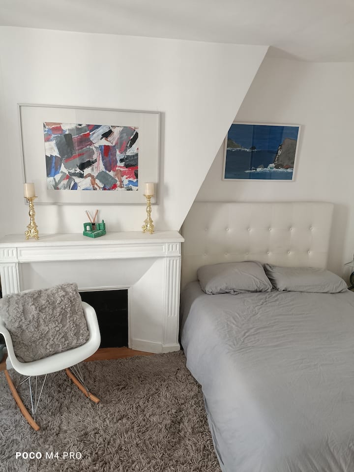 Appartement Dans Le Quartier Latin - Paris