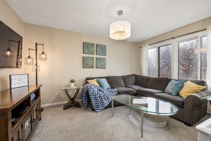 Comfortable Home • Ideal For Groups & Families! - Saint Paul, MN