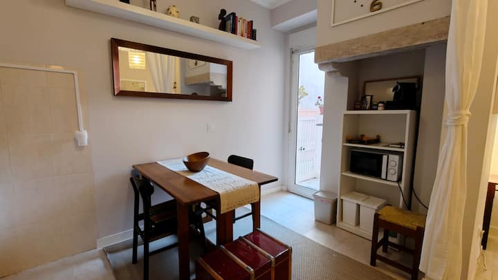 Cosy T0 With Pateo - Lisbon