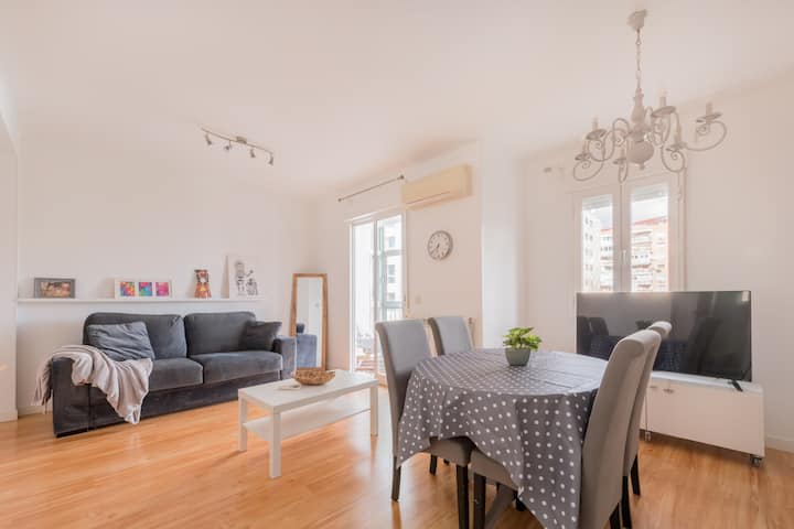 Best.flat.ever 2 To 6 Pax Free Wifi + Amenities - Madrid