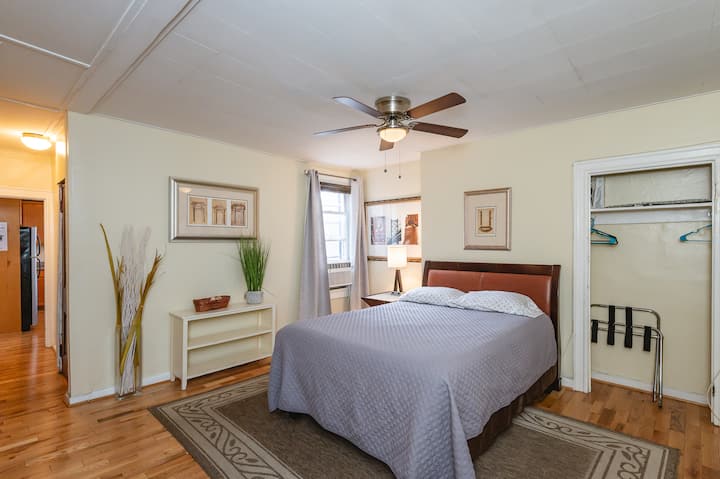 #6 Semi-luxury Pad Inmount Vernon. Flexible Lease! - Baltimore, MD