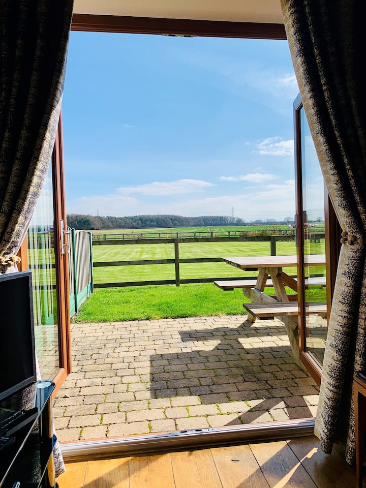 Rural Cosy Cottage Nr Howden. Dog Friendly. Padel - 구을