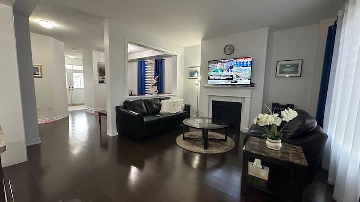 Elegant Niagara Home Close To The Falls - Niagara Falls
