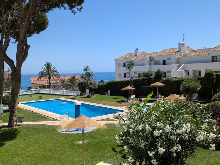 Lovely Apartment With Sea View, By The Beach - Benalmádena